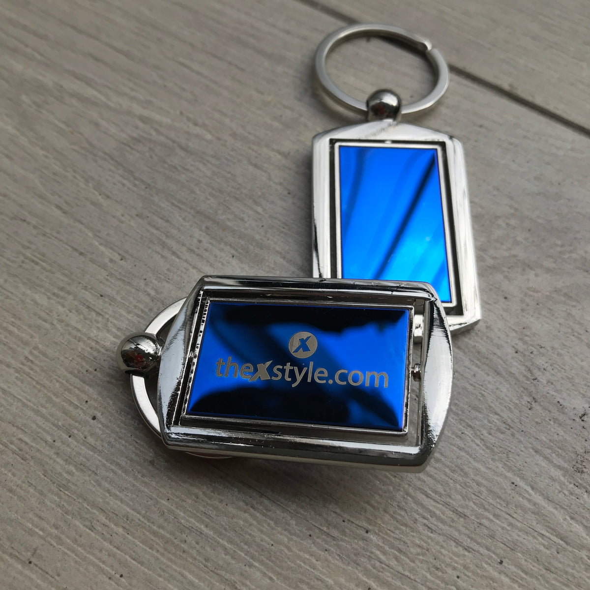 Custom Keychain as your personal gift or corporate gifts online ...